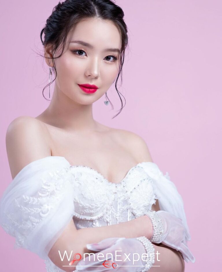 Mongolian Women: What Makes Them Perfect Girlfriends?