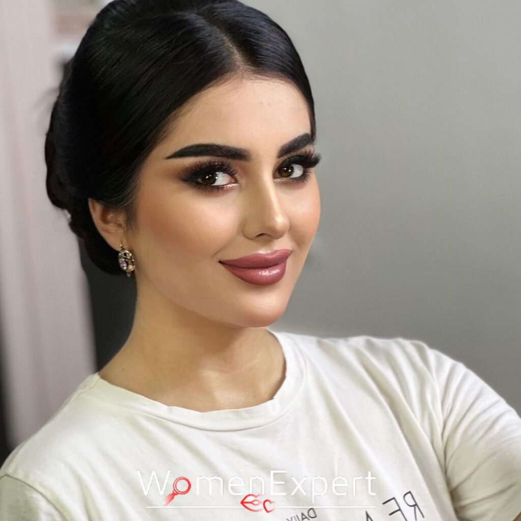 美しいタジキスタン女性とのデート: 明らかになったすべての真実