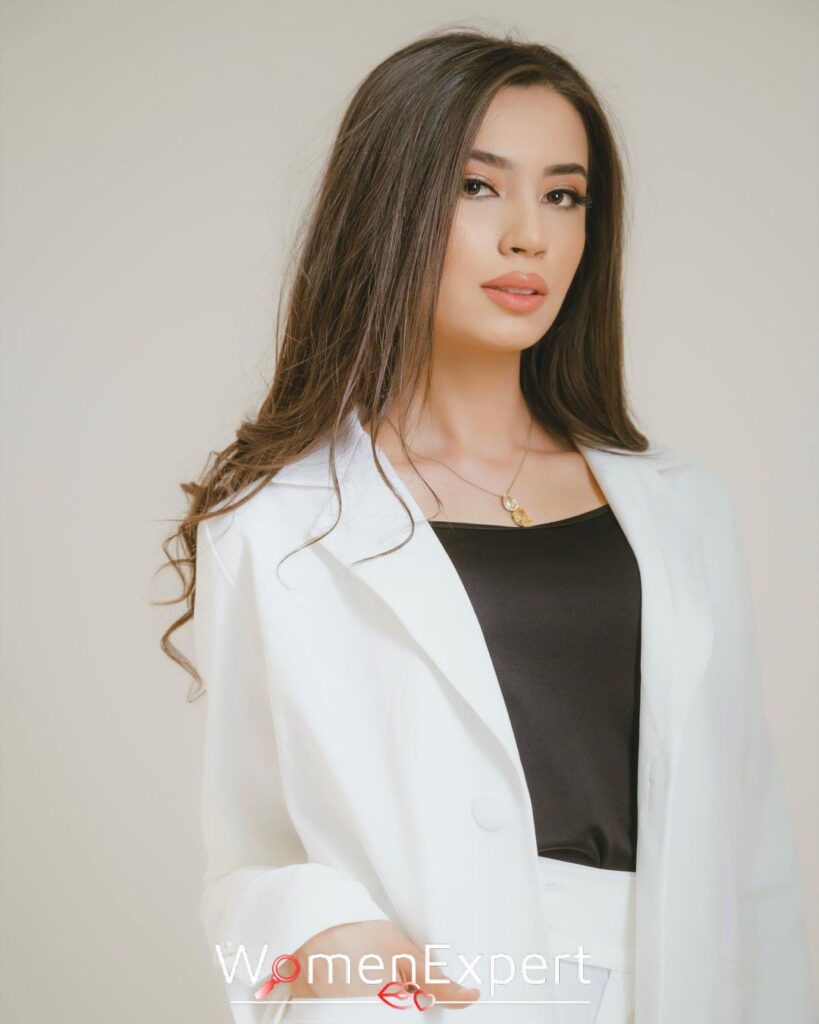 Uzbek Women: What Makes Uzbek Girls the Best Wives?